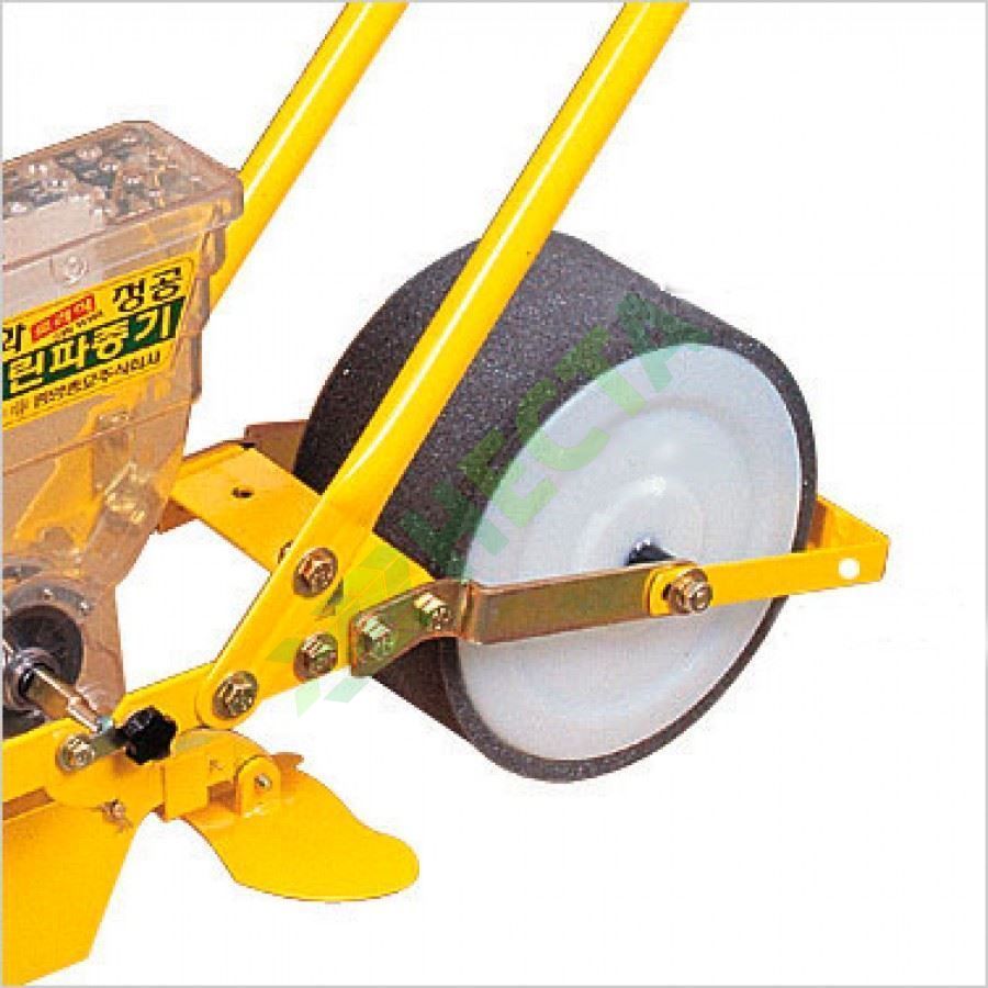 Hecta.ro. Semanatoare manuala pe 1 rand